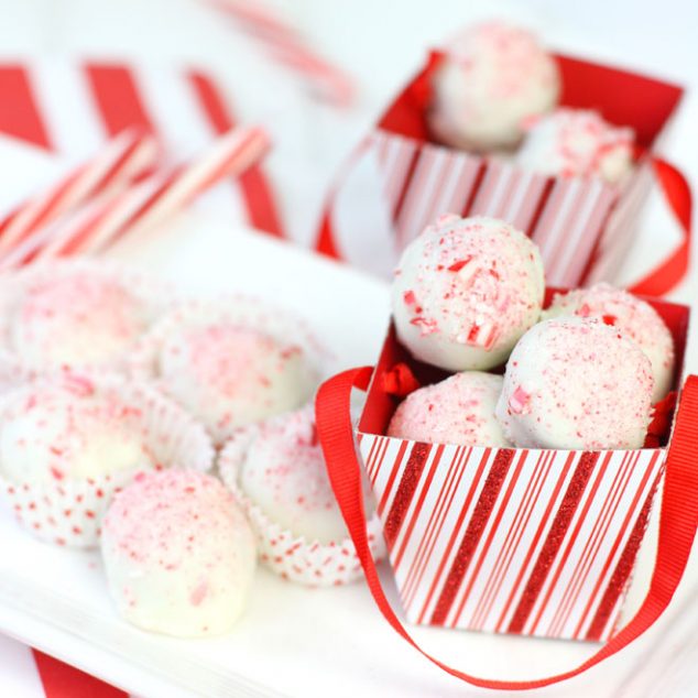 Candy Cane Oreo Cookie Balls Recipe! | Pizzazzerie