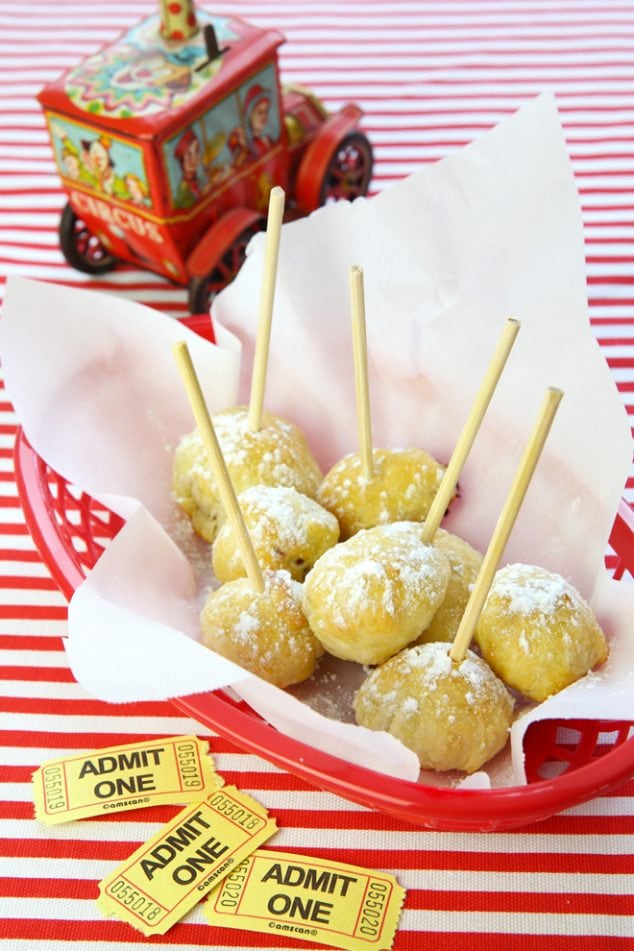 Carnival-Style "Oven Fried" Candy Bar Bites | Pizzazzerie